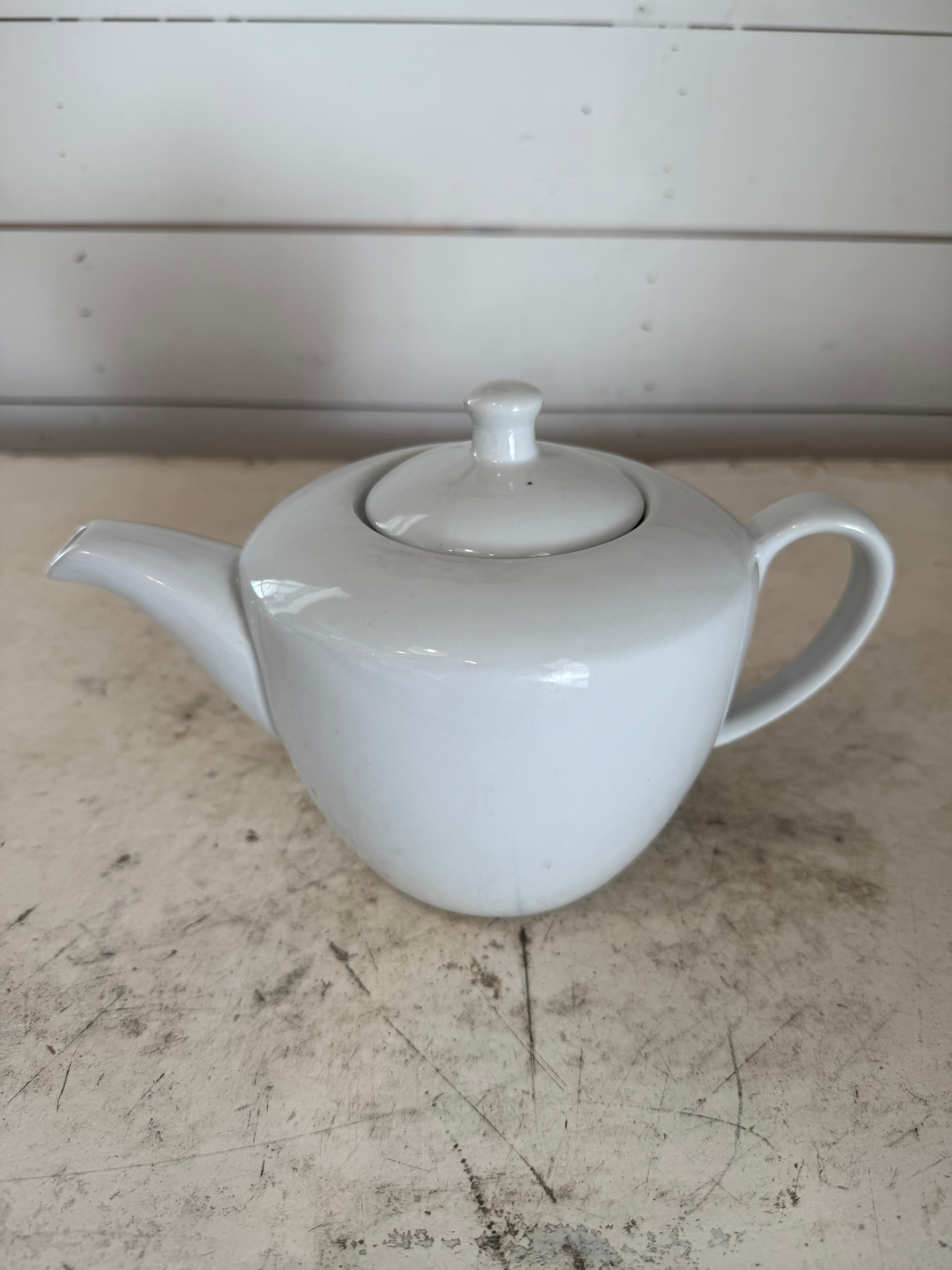 White Ceramic Tea Pot – Jami Ray Vintage
