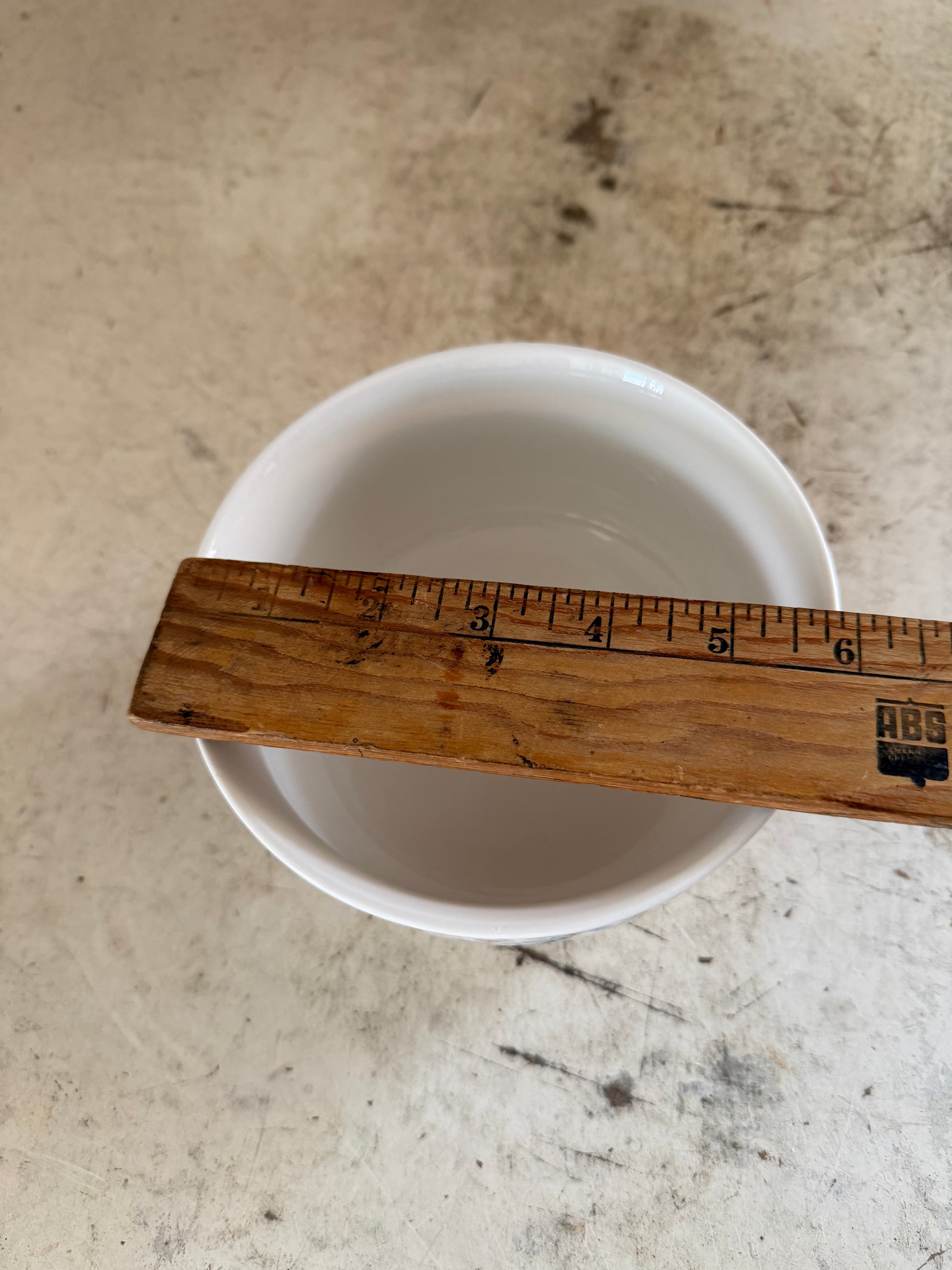 Floral bunny serving bowl – Jami Ray Vintage